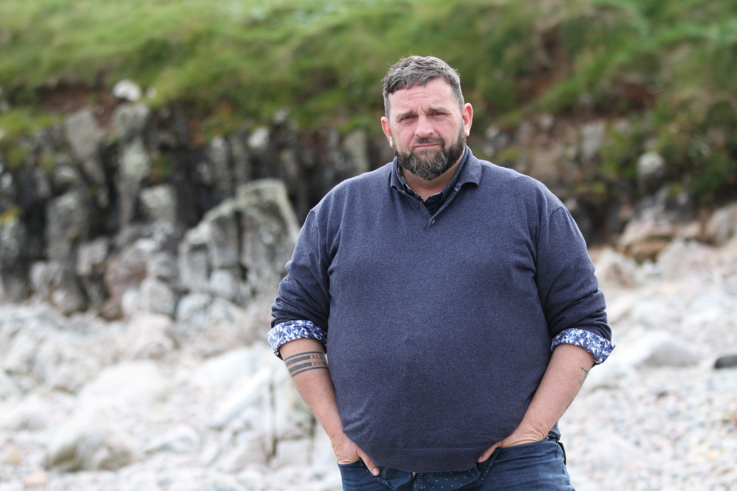 Tha BBC ALBA a’ rannsachadh fir a’ cur làmh nam beatha fhèin an Alba ...